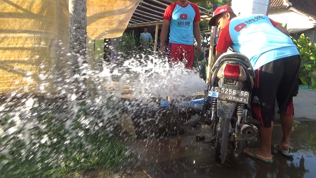Alkon Mini motorcycle water pump - YouTube