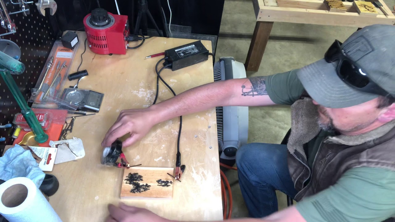 Lichtenberg fractal burning. - YouTube