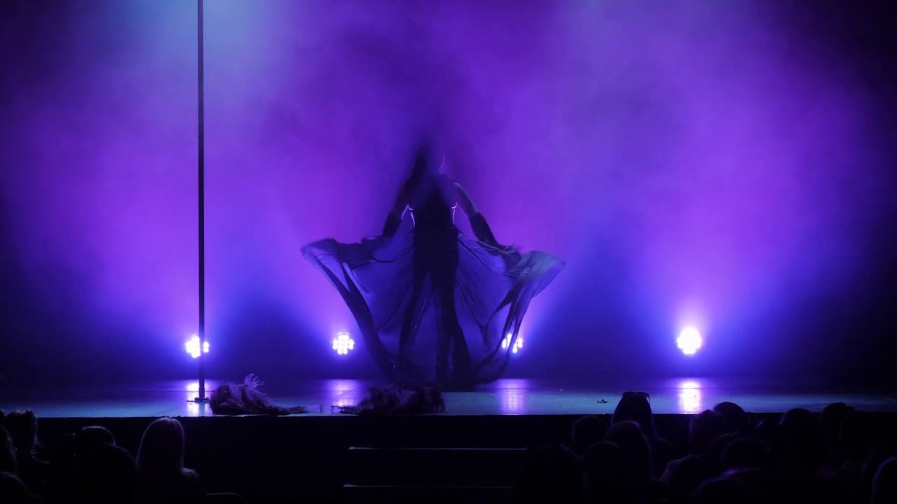 Venus Vamp Burlesque - Demon Dance - YouTube