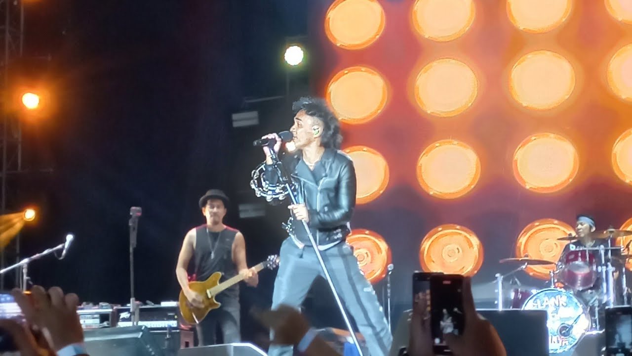 🔴Live Balikin oh Balikin ( Slank ) 25th Aniversary Album Tujuh di Solo ...