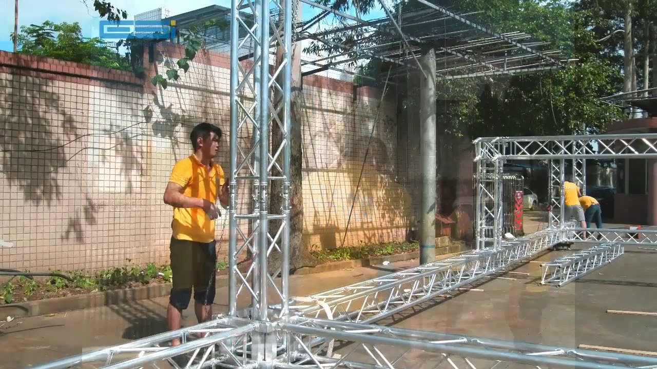 F34 10*10*7m peak truss setup - YouTube