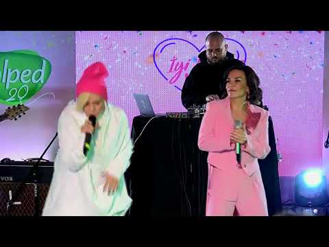 Ayben ve Fatma Turgut'tan efsane düet