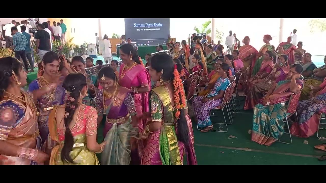 Nirmala singer folk songs - YouTube