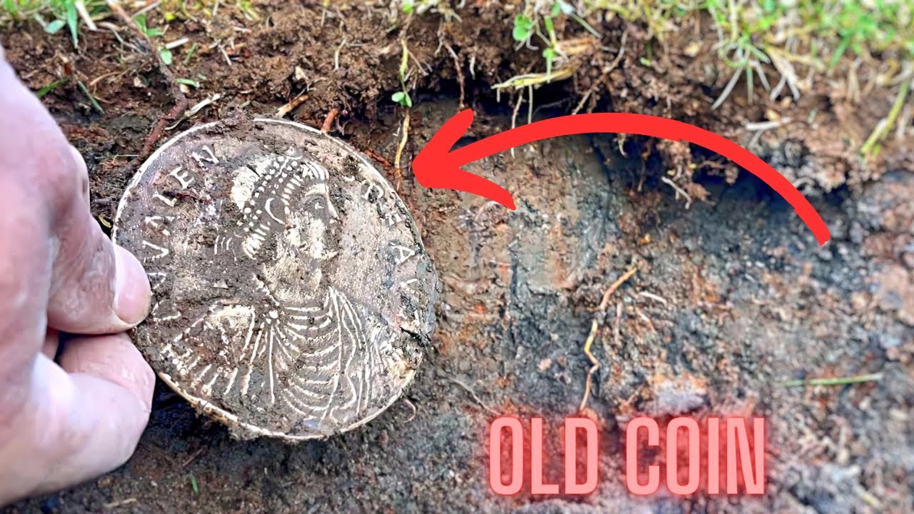 I FOUND TREASURE IN YARD 😱|TREASURE GUNT| BEST TREASURE HUNT - YouTube