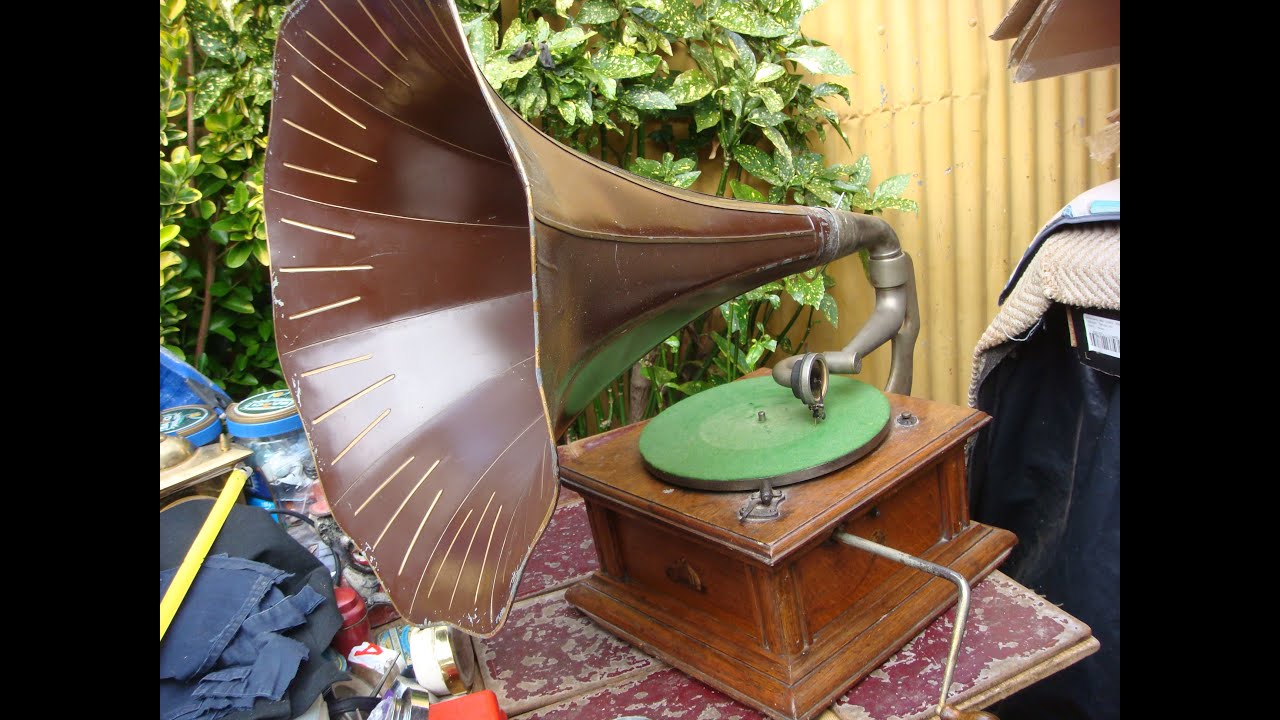 VINTAGE HMV MONARCH GRAMOPHONE CASE HORN TONE ARM BRACKET OLD ANTIQUE ...