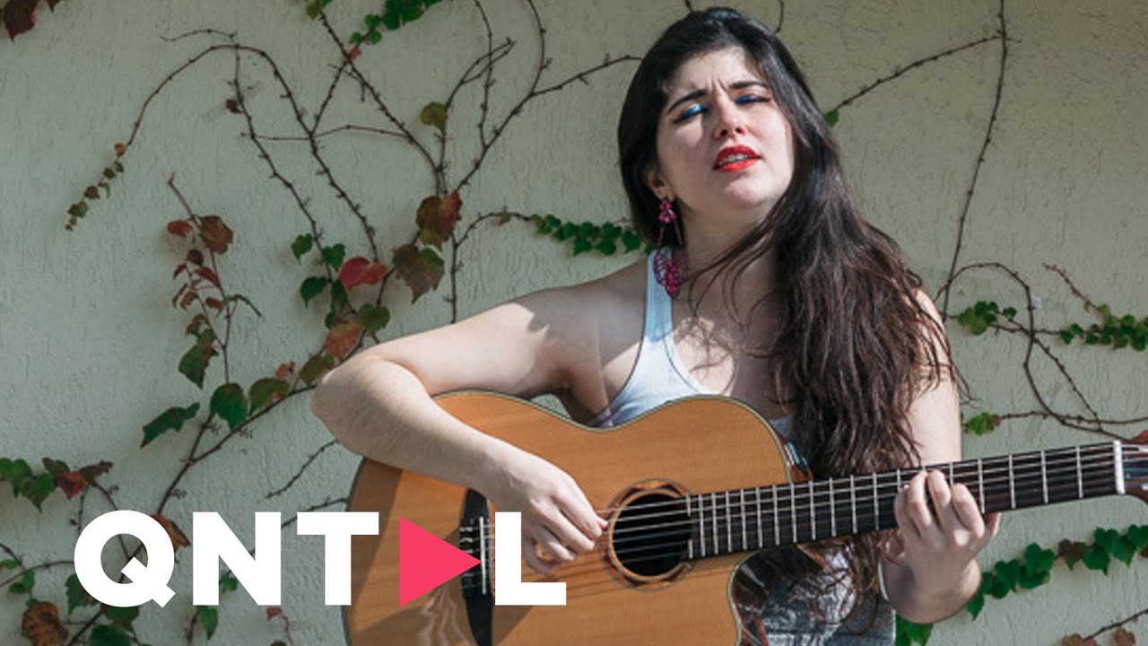 Carolina Simoni - Secular | QUINTAL - YouTube