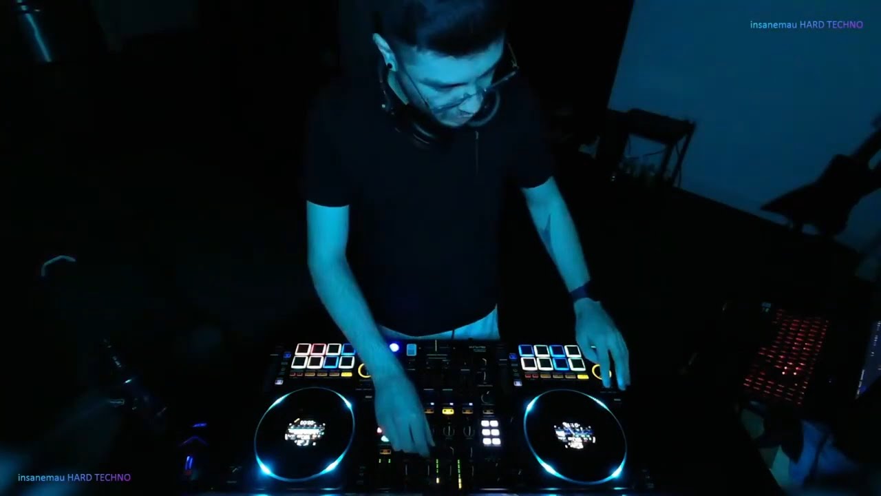 insanemau's DREAMY FUNKY Hard Techno 150BPM set - YouTube