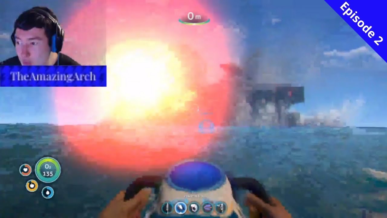 The Aurora's drive core EXPLODES in this fantastic firework display ...