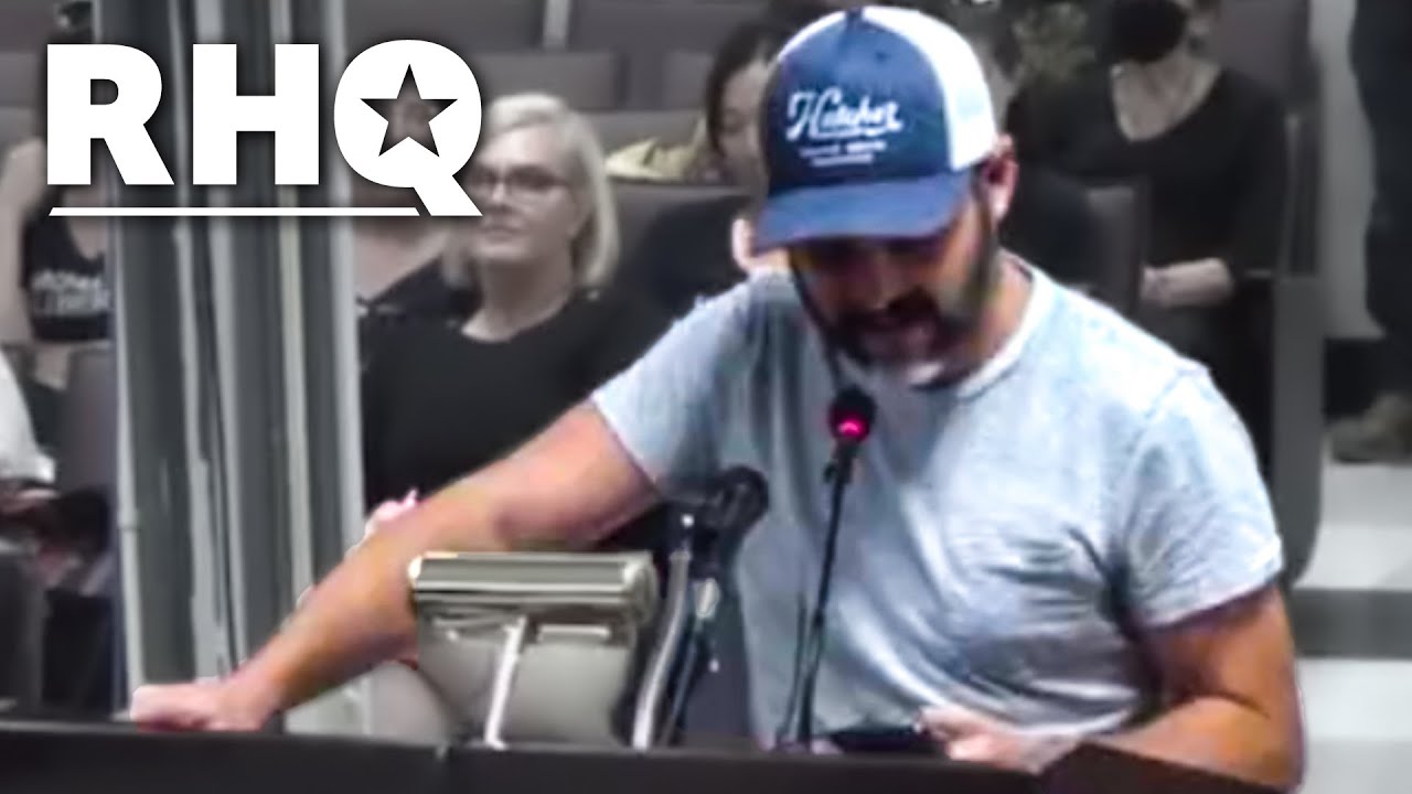 Pro-Mask Dad DROPS MIC In School Board Meeting - YouTube