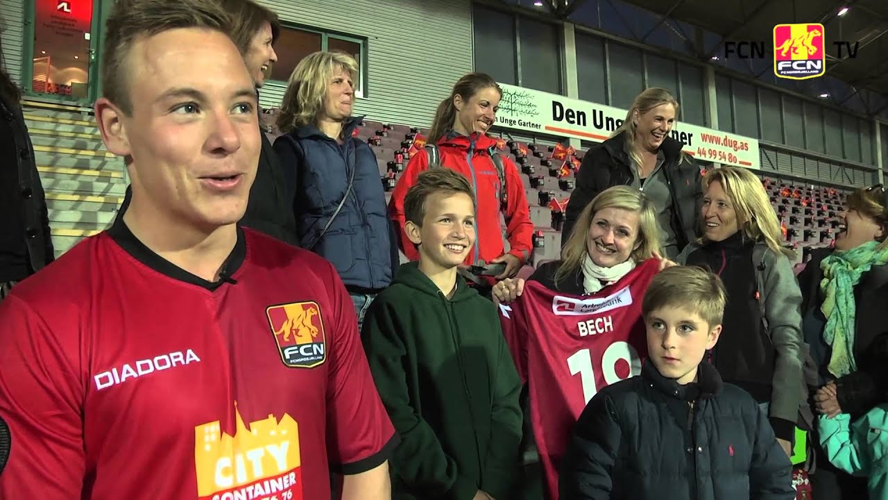 Uffe Bech - som dametræner? - YouTube