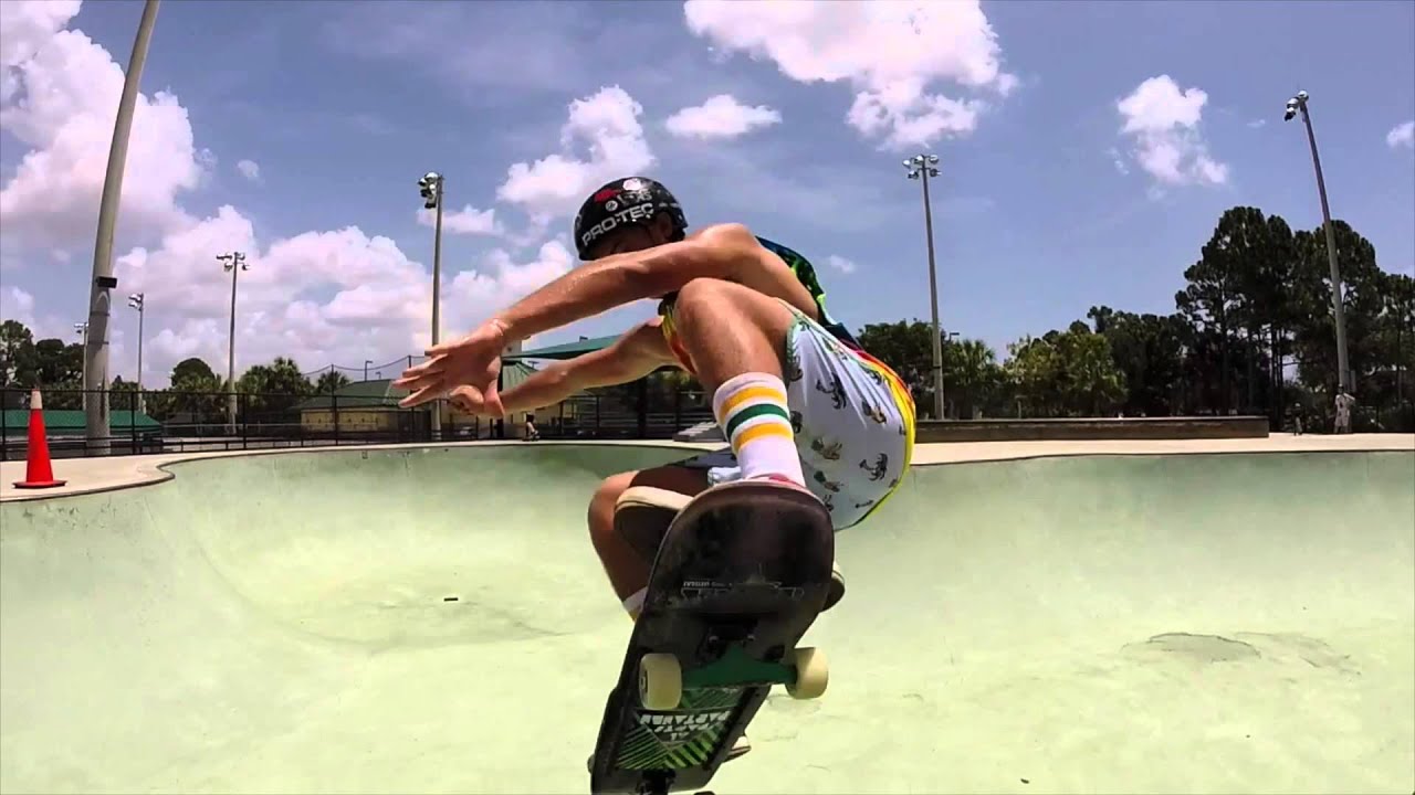 A Day in the Life of Austin Tuttle Skateboard Video #HELLADOPE - YouTube