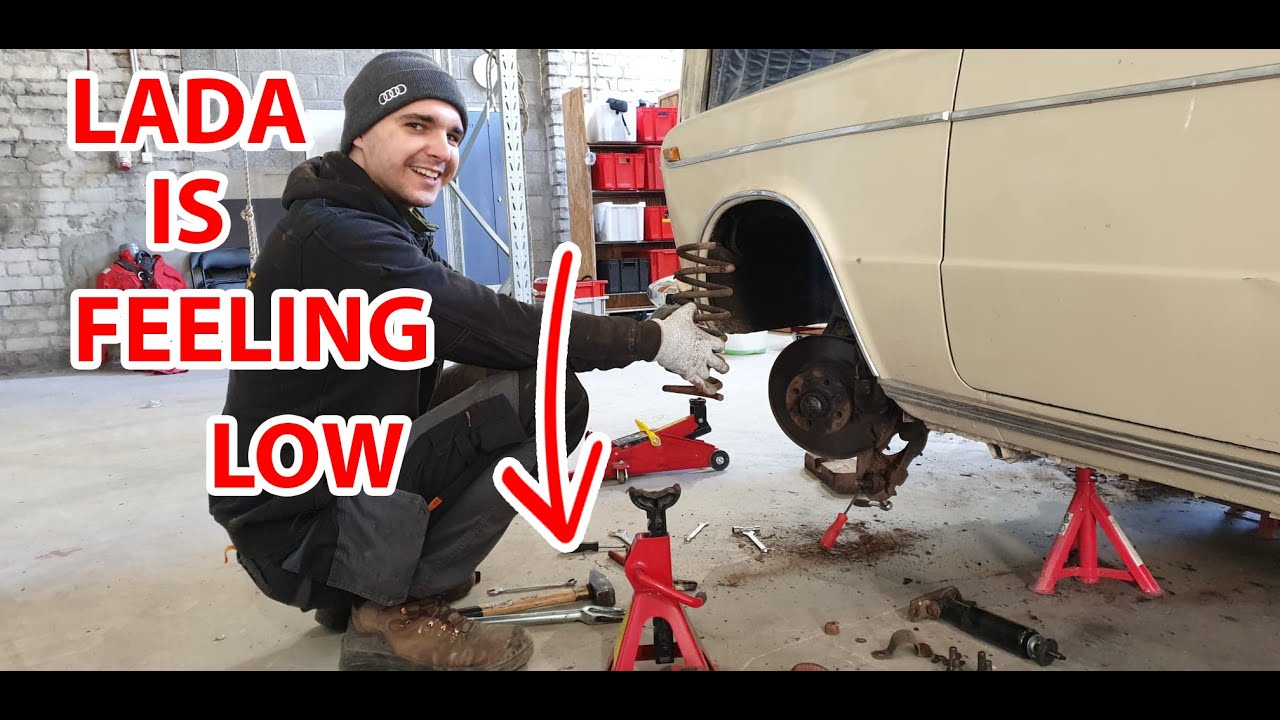 Carl's Lada gets lowered! - YouTube