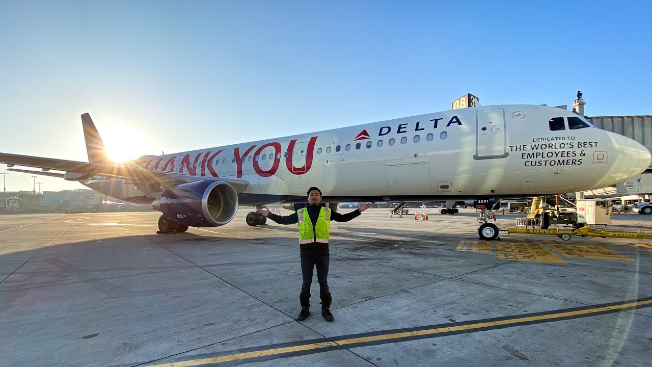 Ramp Agent. A321 Push And Marshalling in a B757-200. (SAN) - YouTube
