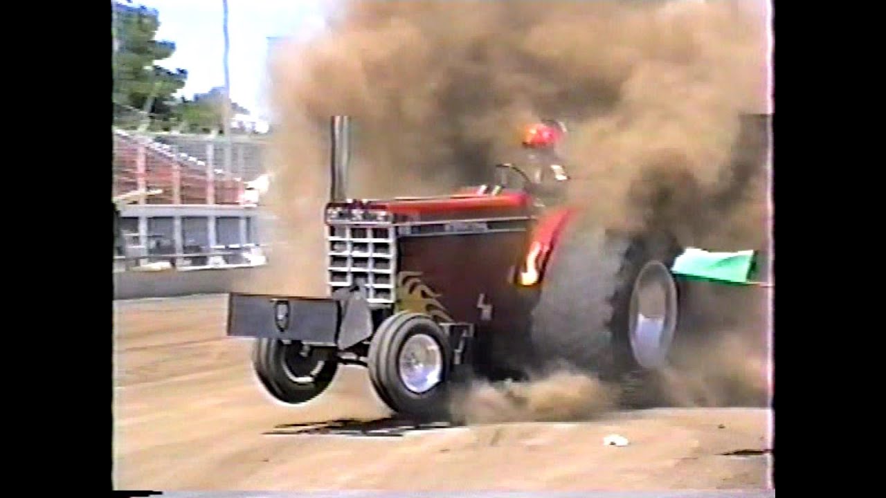 Outlaw Truck & Tractor Pulling Assn: 1995 Missouri State Fair 5,500 lb ...