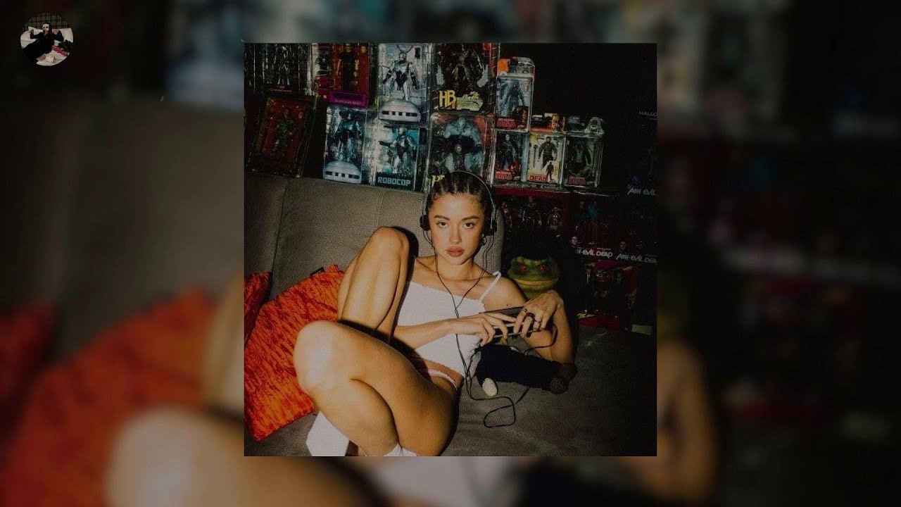 a 2000s baddie playlist to help boost your confidence ~ y2k playlist - YouTube