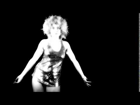 Footage: Mujer en blanco y negro bailando 1080p