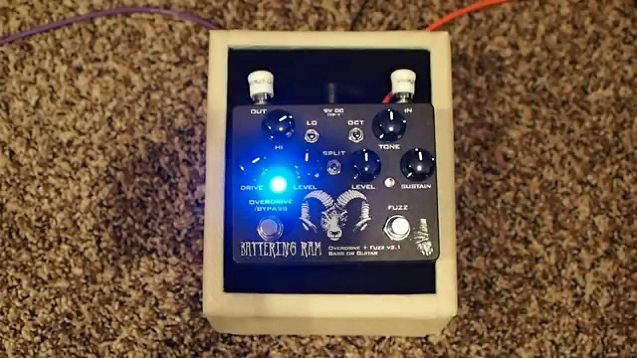 Wounded Paw Effects Battering Ram Overdrive + Fuzz V2.1 - YouTube
