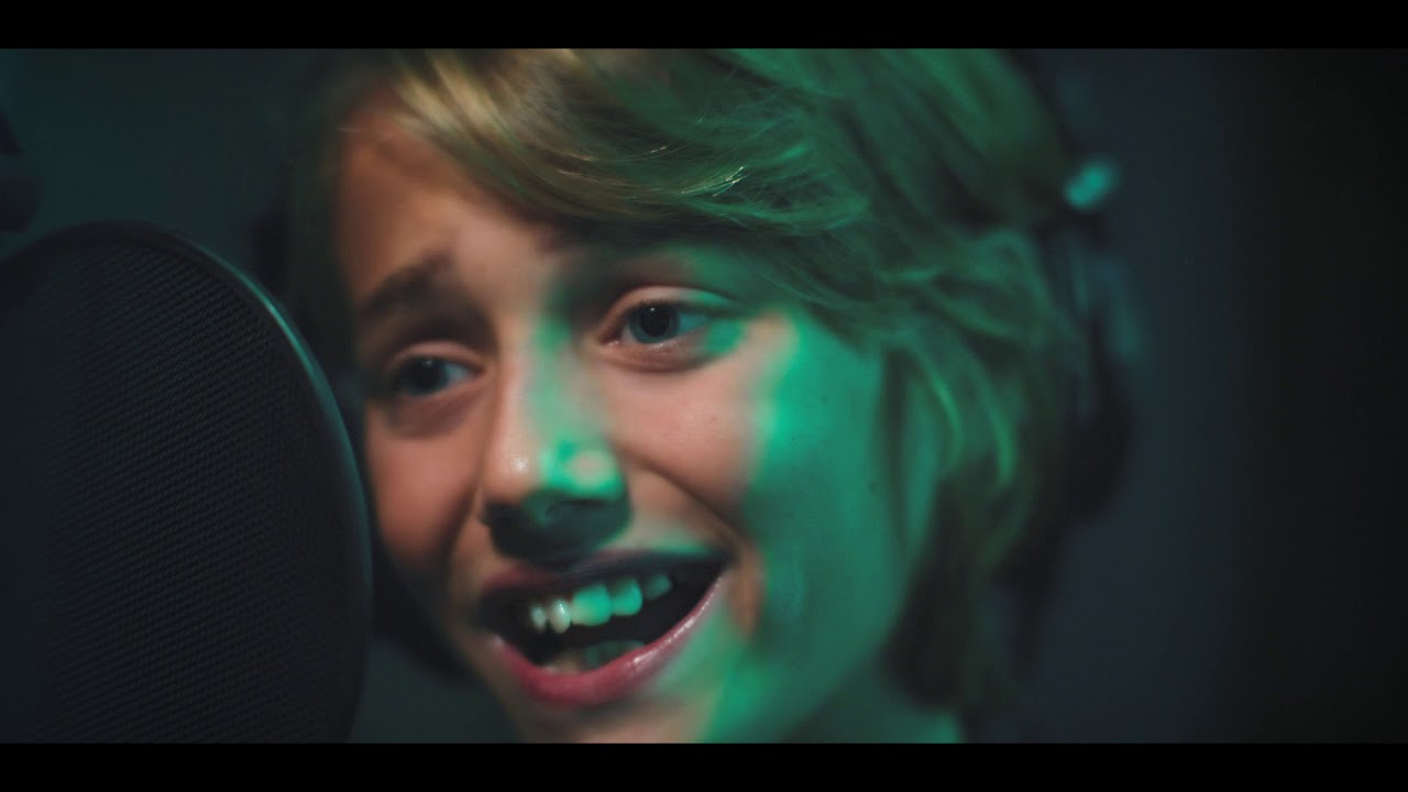 ColorBlind (Cover) | Cruz Martin - YouTube