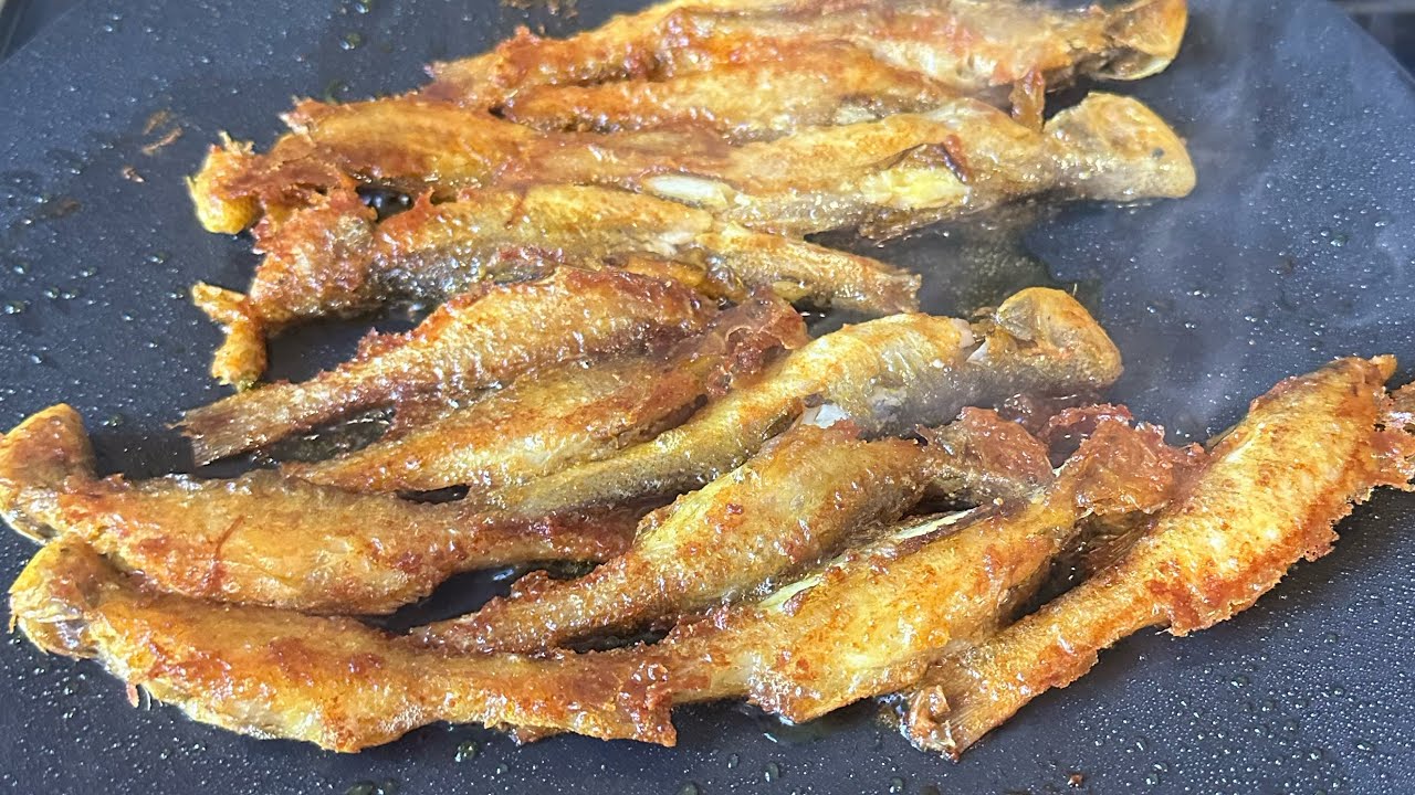 Taposhi fish curry(তাপসী মাছ) - YouTube