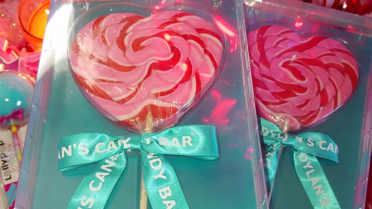 What's in My Valentine's Heart Box? A Girly Haul/New Pom poms/Lollipops ...
