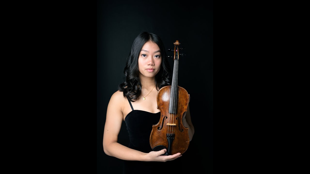 Felicity's Violin Concert - YouTube