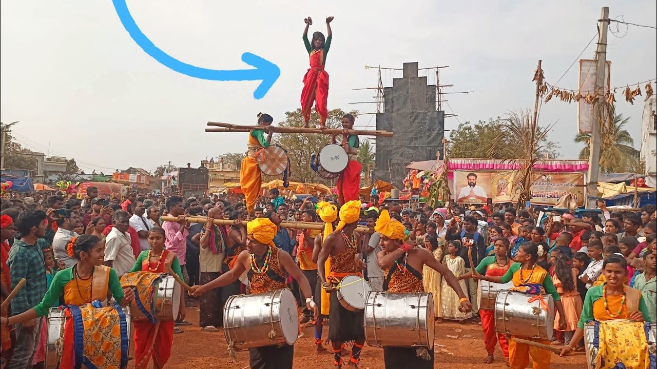 Dollu Kunitha Girls Dance in konda bitragunta tirunala 2023 - YouTube