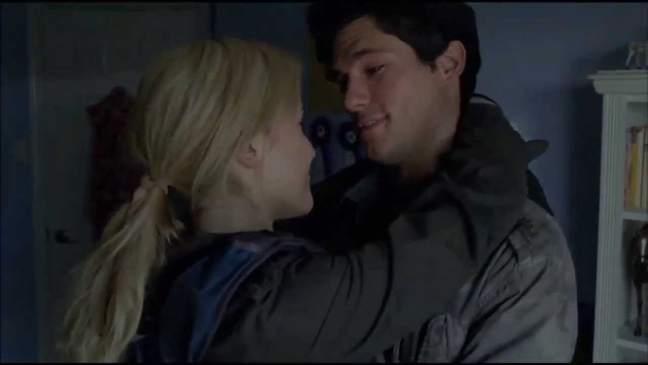 Falling Skies (Hal Mason & Karen Nadler - SACRIFICE) - YouTube