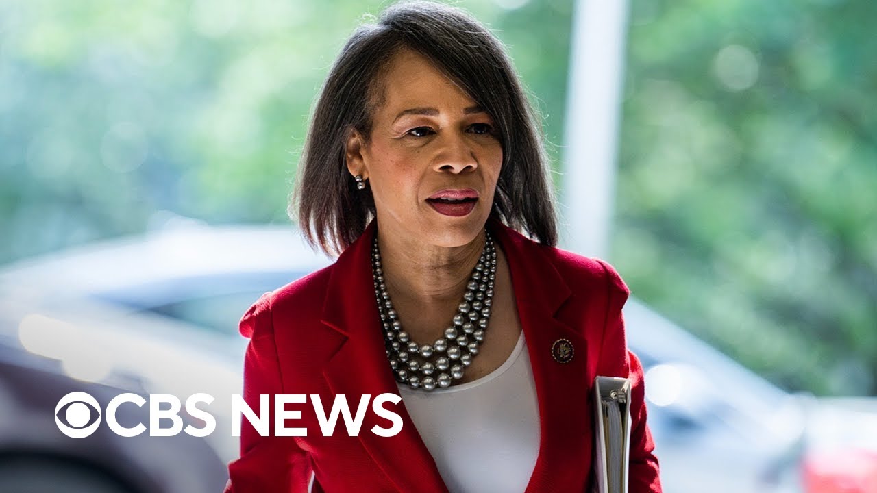 Rep. Lisa Blunt Rochester looking to make history with Senate bid - YouTube