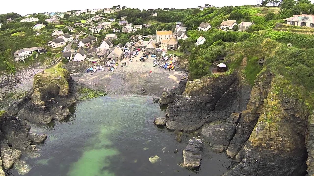 Cadgwith Cove,Cornwall. - YouTube