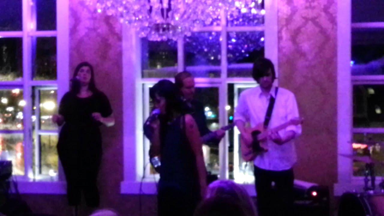 Myrna Braza - Go, 06.09.2013, Biblioteket Bar, Bergen, Norway - YouTube