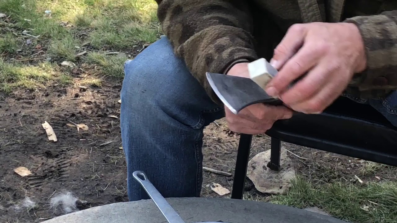 How to sharpen your tomahawk, cut wood like an angry beaver - YouTube