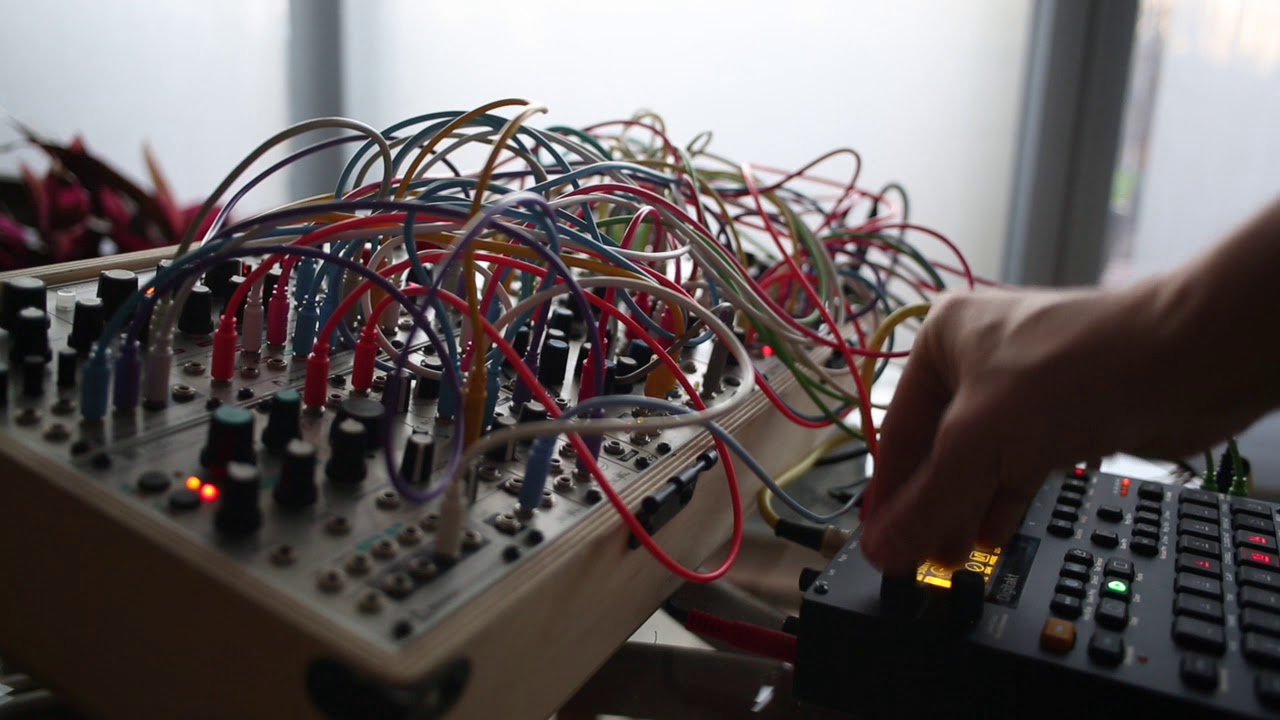 Eurorack Ambient // Digitakt 1 - YouTube