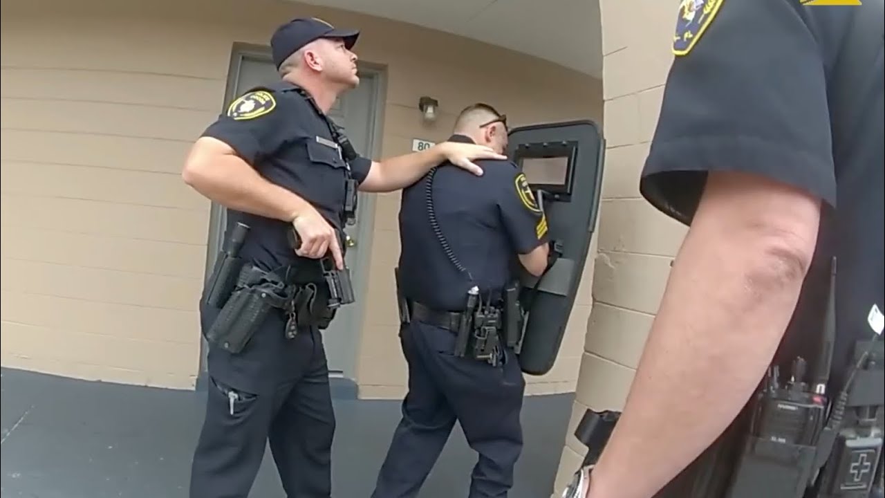 Bodycam: Officer & Security Guard Shoot Armed Suspect. Cocoa, FL ...