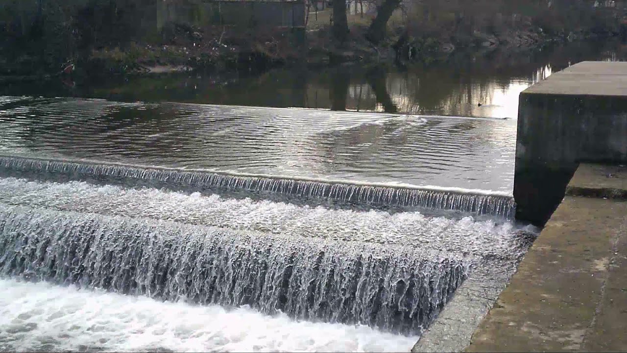 podul de peste rau la abator sebes 01,01,19 - YouTube