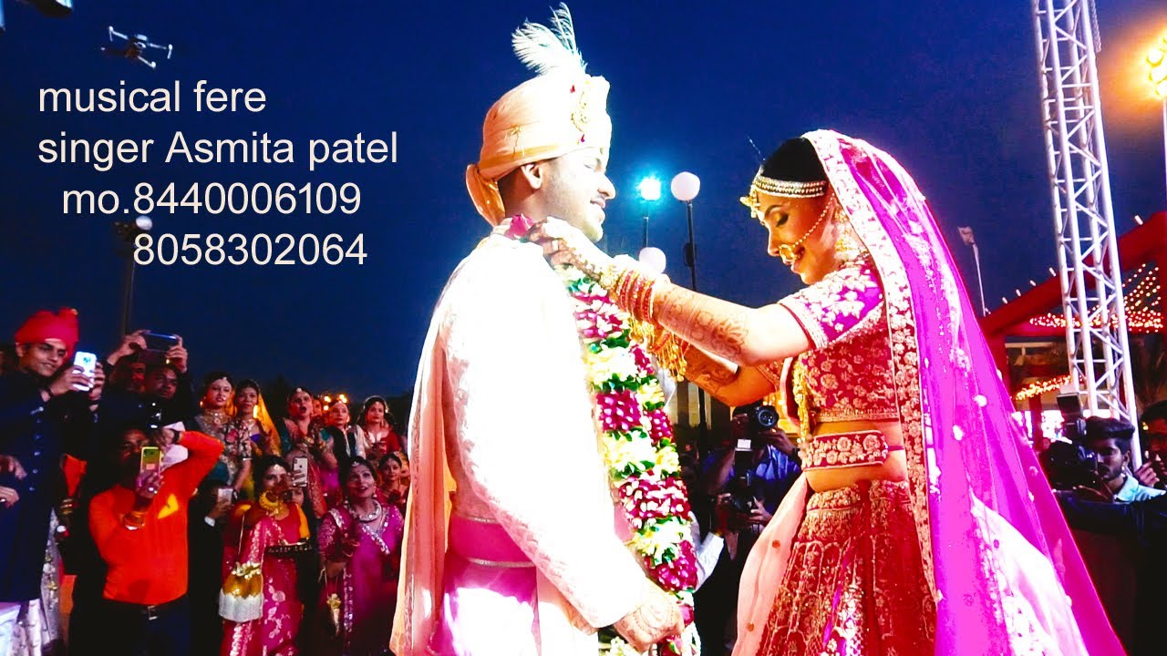 MUSICAL FERE LIVE BY SINGER ASMITA PATEL GROOP - YouTube