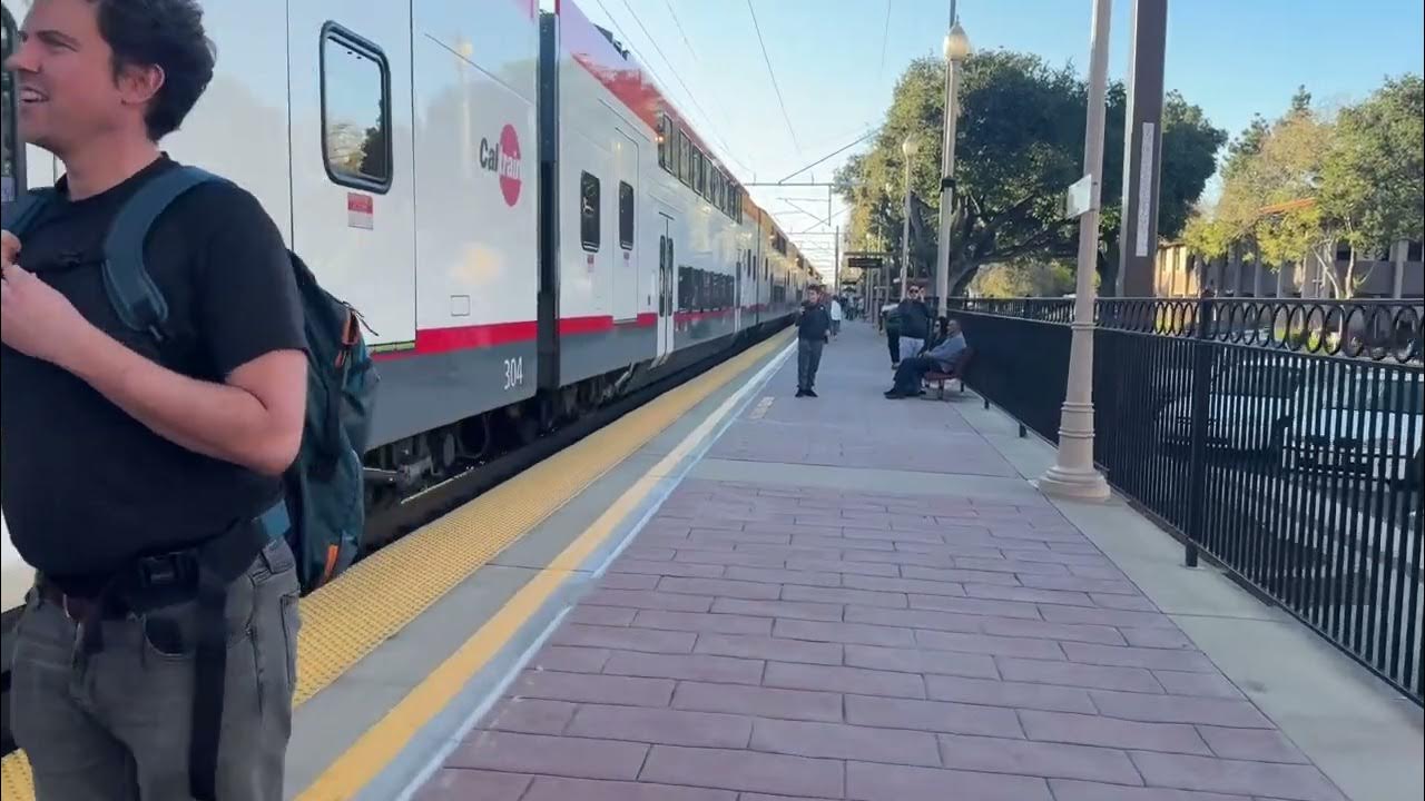 Railfanning at Menlo Park Caltrain Station in Melo Park California Friday Evening - YouTube