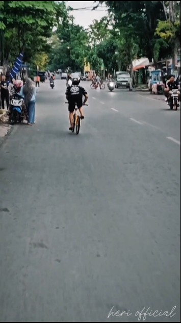 LATIHAN BALAP ONTHEL 3 #shorts #shortvideo #sepeda #bmx - YouTube