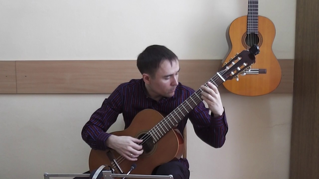 Marguerite Monnot (Roland Dyens) - Hymne A L'Amour - YouTube