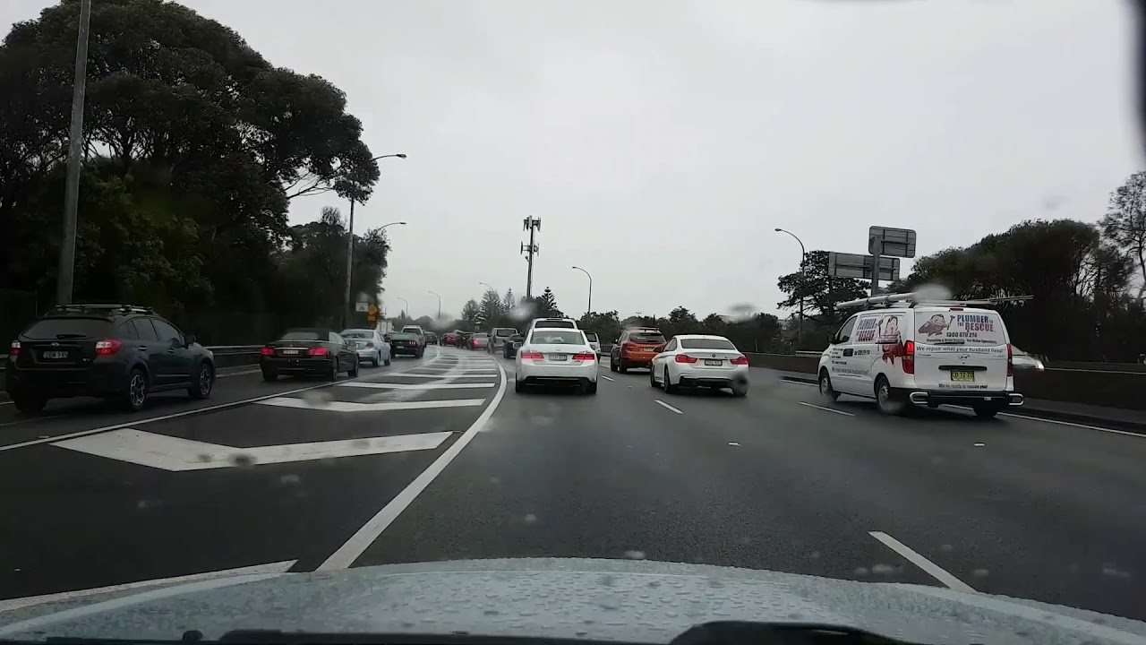 Mercedes driver, get back in your lane. Who do you think you are? - YouTube