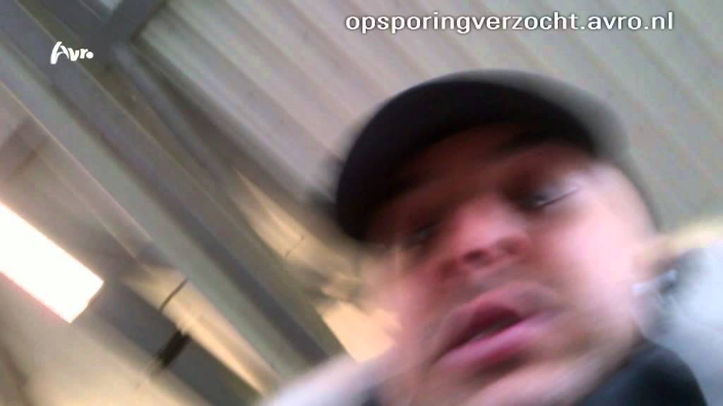 Amsterdam: Onbekende foto in moordzaak Rida Bennajem - YouTube