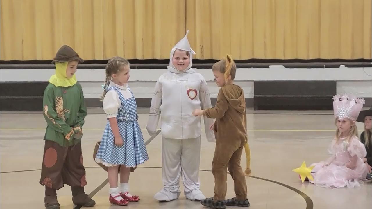 2022 Kindergarten Wizard of OZ - YouTube