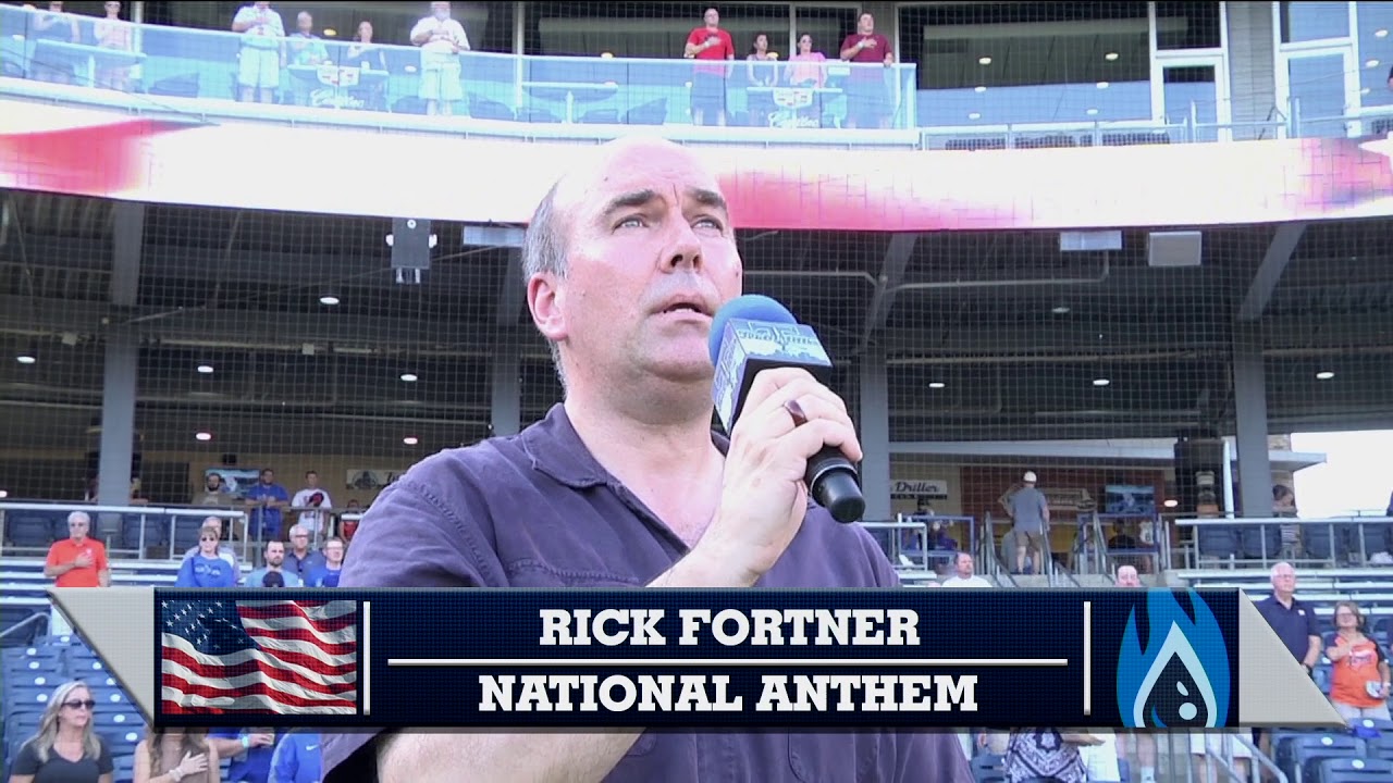 Rick Fortner Sings Our National Anthem - YouTube
