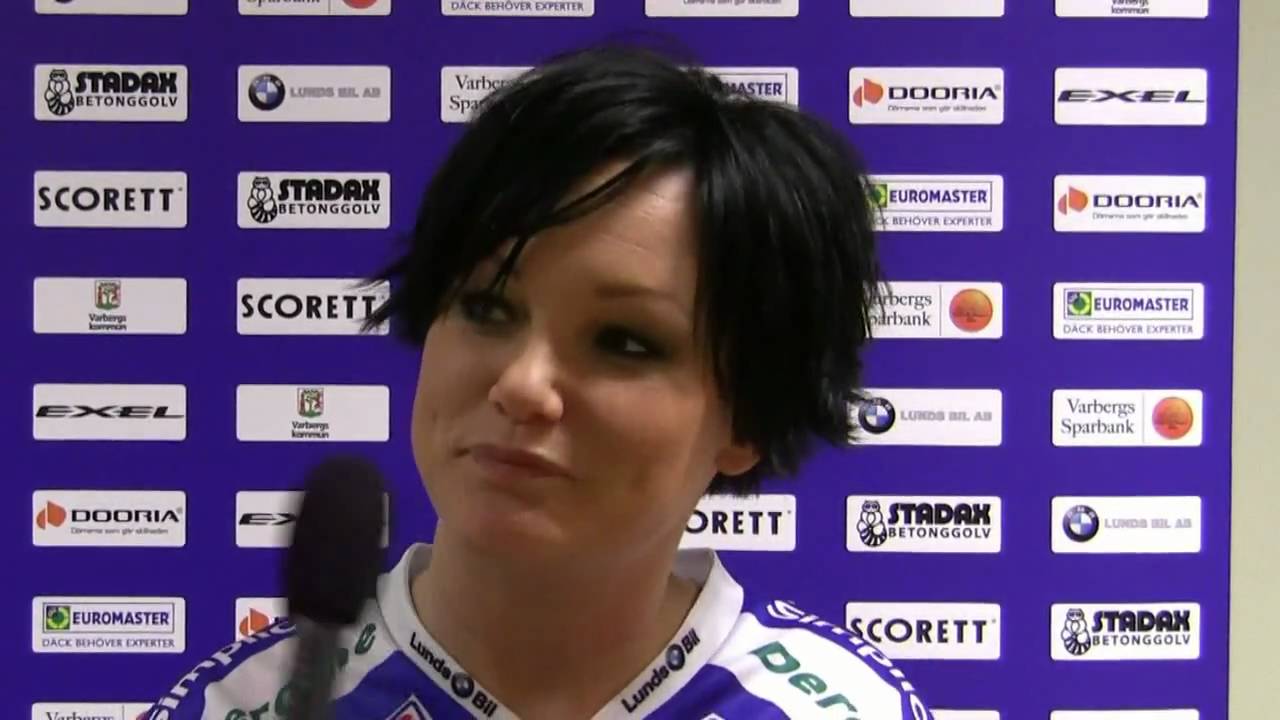 Sara Löfgren efter att ha sjungit Likt Solen Brinner - YouTube