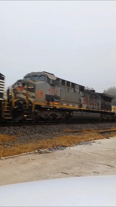 High Speed "Dirty Grey Ghost" Kansas City Southern #4554 trailing 4th NS #4496 -#27a @rider22 ...