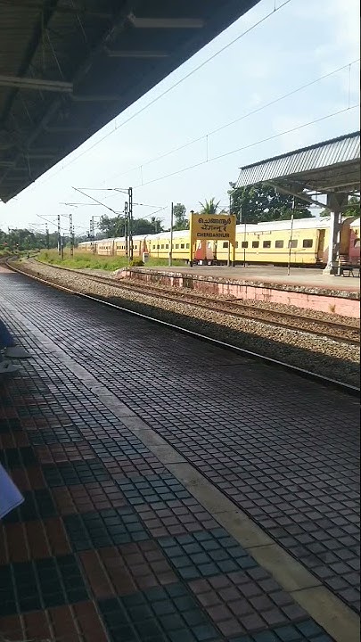 Trivandrum-Secundrabad(Sabari Express)@Chengannur Railway Station - YouTube