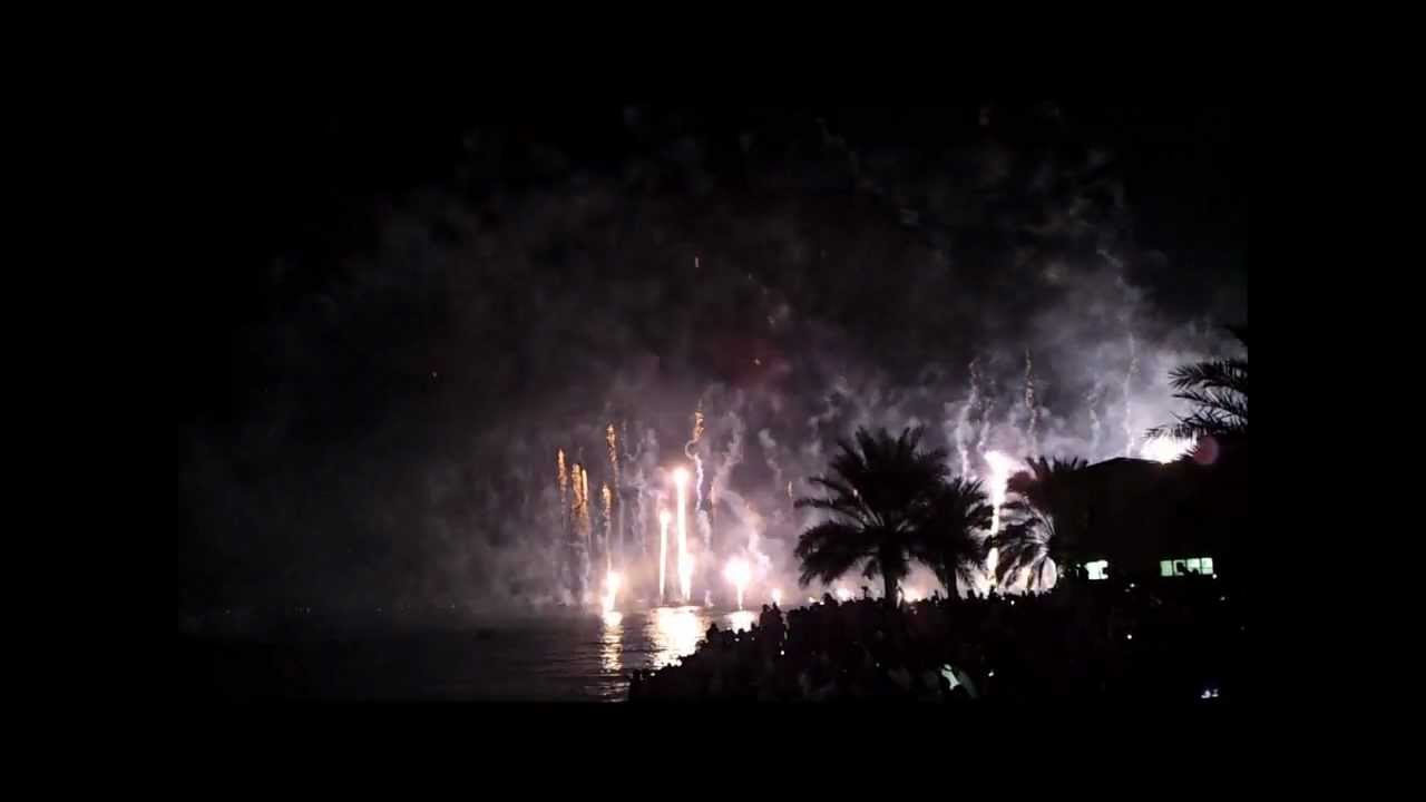 World's Biggest Firework Show (Guinness World Record) 2012 HD - YouTube
