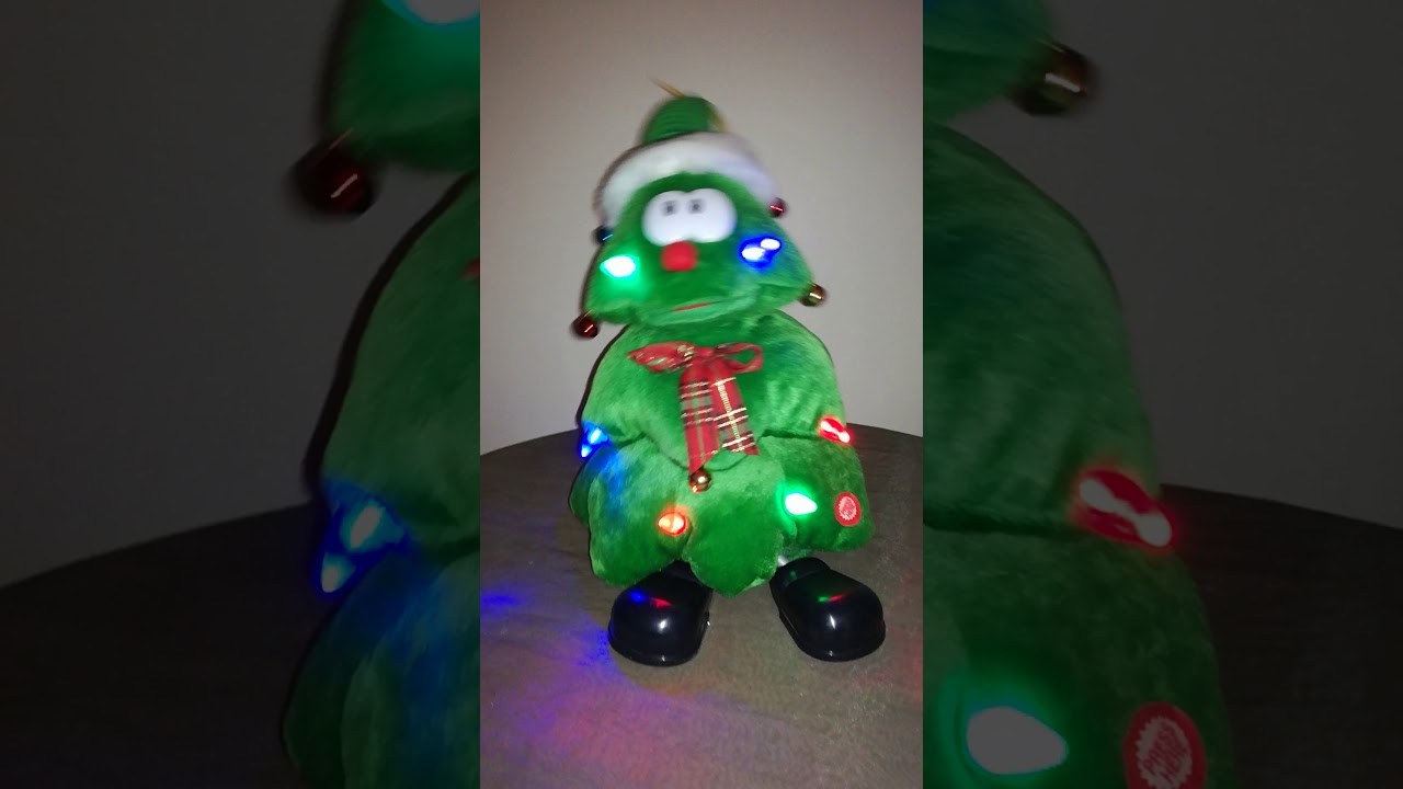 Incredibly Cute Singing, Dancing Christmas Tree - YouTube