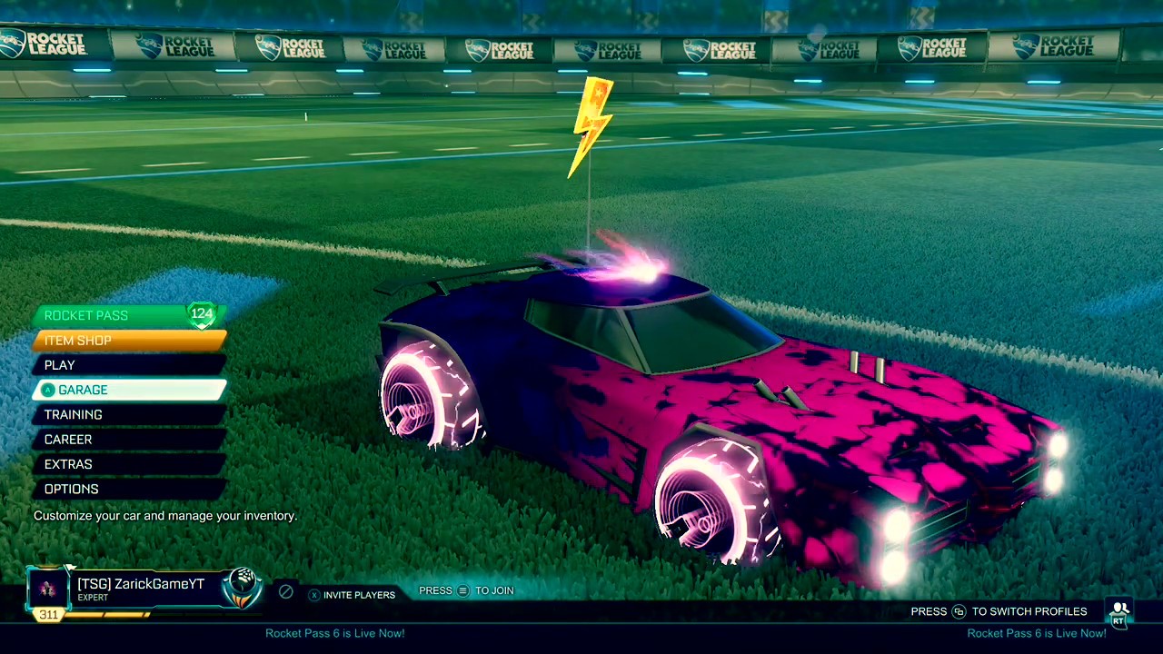 ROCKET LEAGUE: GAMEPLAY WITH MY FIRST DLC CAR. - YouTube