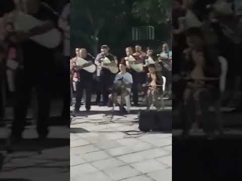 ΠΑΛΙΟΥΡΙ ΕΒΡΟΥ: Γλέντι με γκάιντες στο χωριό μας το βράδυ της Πέμπτης