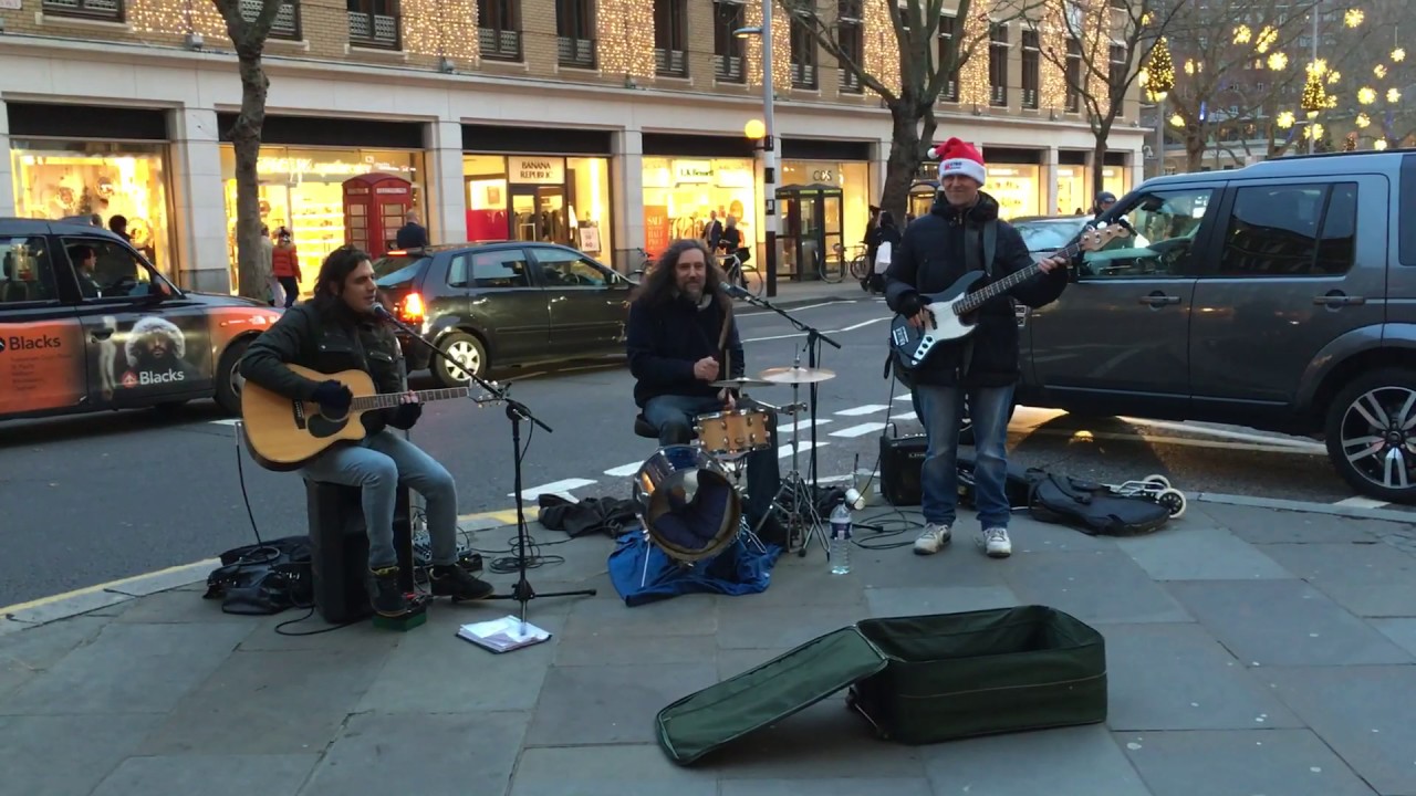 Street music in London on Dec 24th 2016 - YouTube